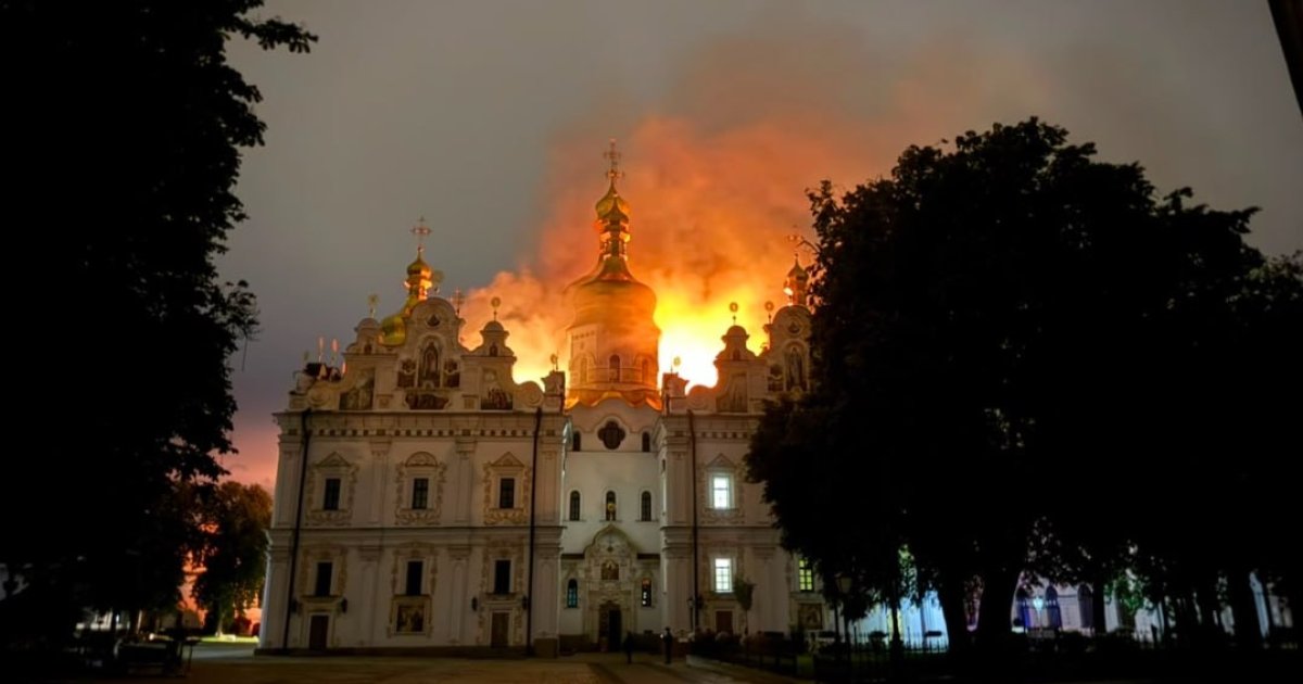 ПриватБанк выделил 2 млн грн на восстановление Киево-Печерской лавры ...